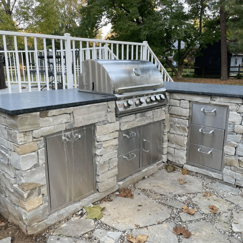Custom Outdoor Kitchen In Louisville KY | Hardscaping Company